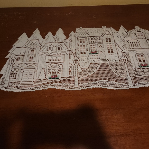 Vintage | Accents | Vintage Heritage Alpine Lace Table Runner | Poshmark